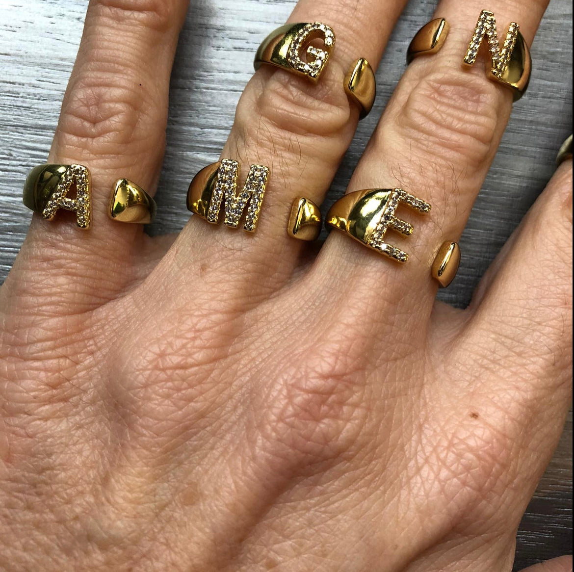 Anello Lettera Graff